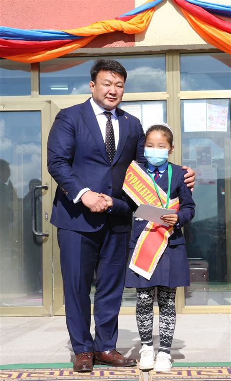 Монголын Үндэсний Монголын Үндэсний Олимпын Хороо Mnoc