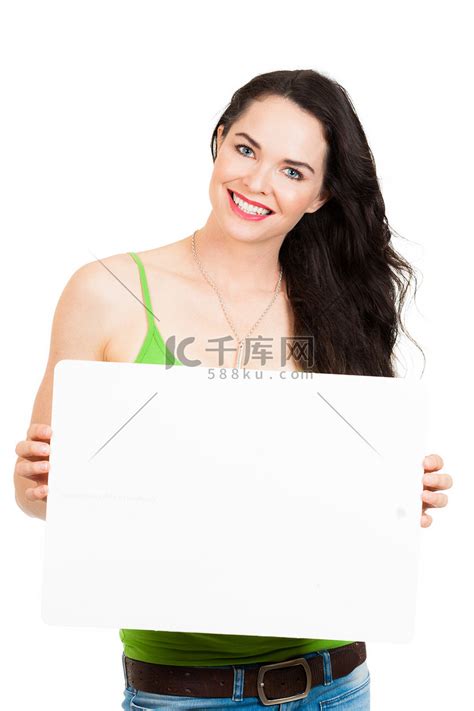 拿着copyspace的美丽的少妇高清摄影大图 千库网