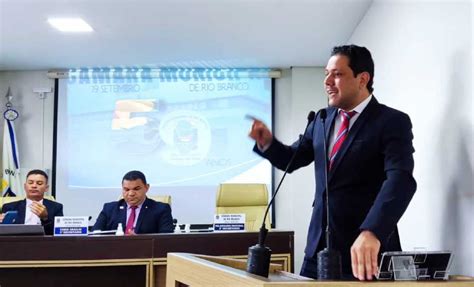 Vereador de Rio Branco João Marcos Luz propõe a recompensa de R 1000