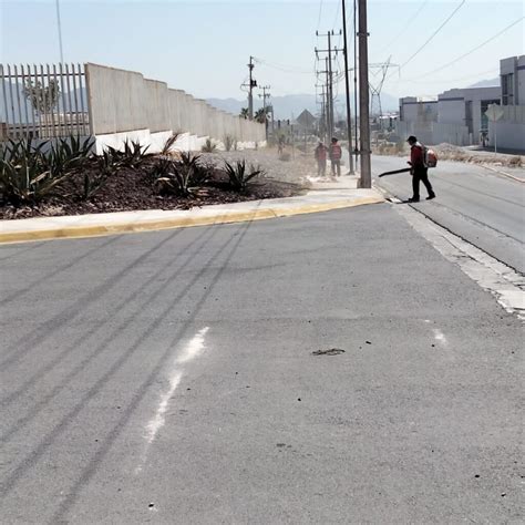 Continúan con mantenimiento en escuelas de Ramos Arizpe