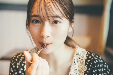 【櫻坂46】守屋麗奈（22）、「国宝級美少女」初写真集が予約好調！発売前重版で11万部スタート！ Saaaka