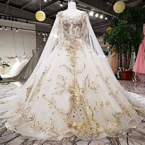 Romulusflood Cape Veil Wedding Dress