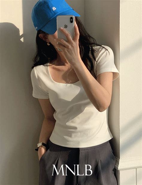 미니뽕 Mnlb 하프 클레어 스퀘어넥 쫀쫀 슬림 반팔 티셔츠