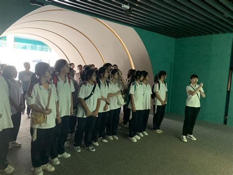 兴义市第五中学高中部学生赴我馆研学