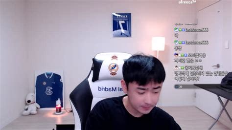 클립 조명에 양말 뒤집어 씌우면 불나나요 Soop Vod