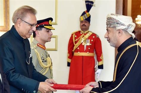 Pakistan Ambassador Presents His Credentials To The President Fm