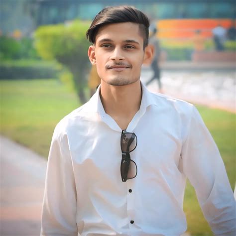 Sharmabasant👑 Officialsharmabasant14 • Instagram Photos And Videos