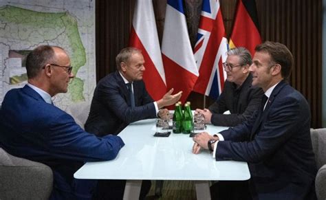 Porážka je nevyhnutelná Západ se s Ukrajinou přepočítal a horečně