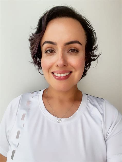Melina Gomez Gil Medium