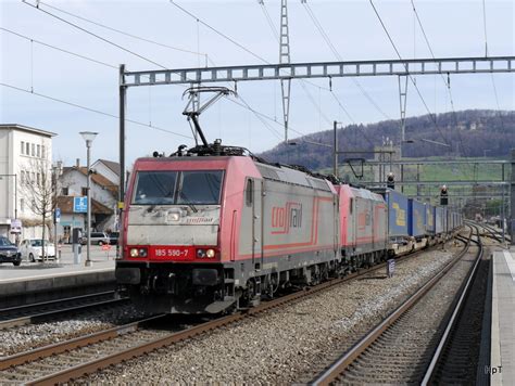 Crossrail Loks 185 590 7 und 185 600 0 vor Güterzug bei der