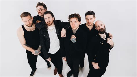 The Devil Wears Prada Läuten Mit Ritual Eine Neue Ära Ein