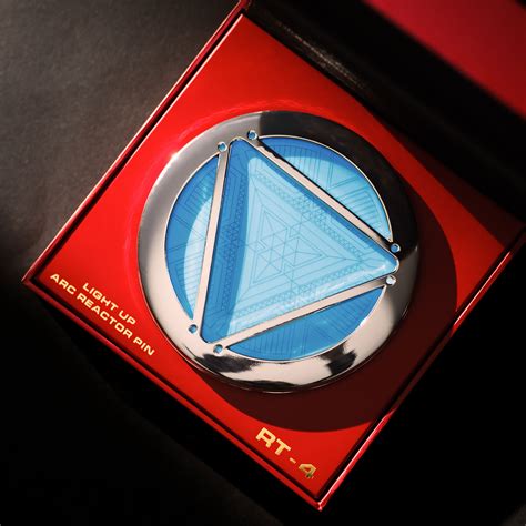 Iron Mans Arc Reactor Evolution Of The Arc Reactor