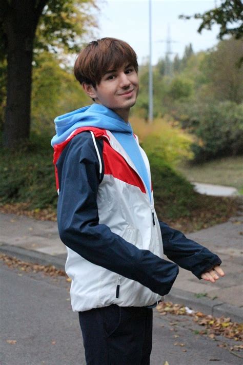 Pin By Beniii Liviu On Mis Pines Guardados Windbreaker Rain Jacket Jackets