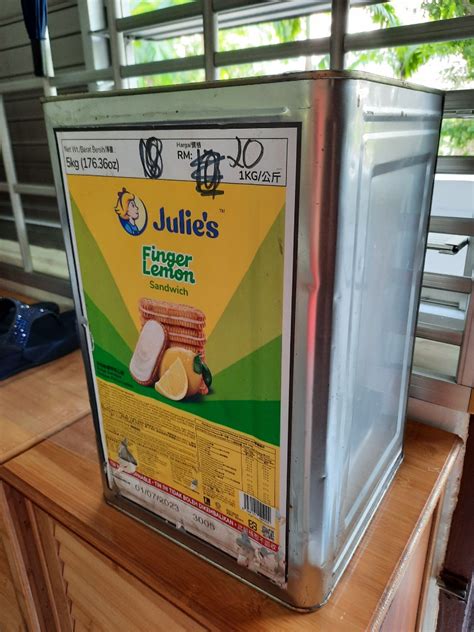 Empty Biscuit Tin Furniture And Home Living Kitchenware And Tableware Cookware And Accessories On