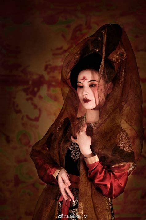 ปกพนโดย Hina Mori ใน A 梦回大唐
