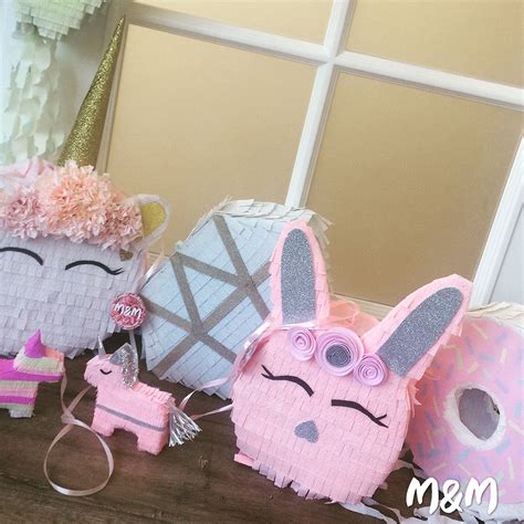 Пиньята | Como hacer piñatas, Piñata frozen, Decoración de fiestas ...