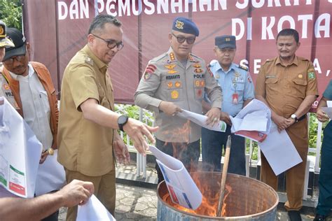 Hadiri Pelepasan Logistik Pemilu 2024 Reza Fahlevi Ayo Ke TPS