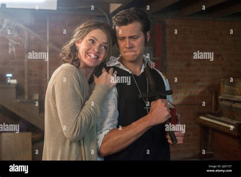MISSI PYLE HAYES MACARTHUR A HAUNTED HOUSE 2 2014 Stock Photo Alamy