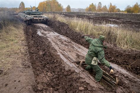 Военный эксперт оценил вероятность обрушения фронта ВСУ в ближайшей