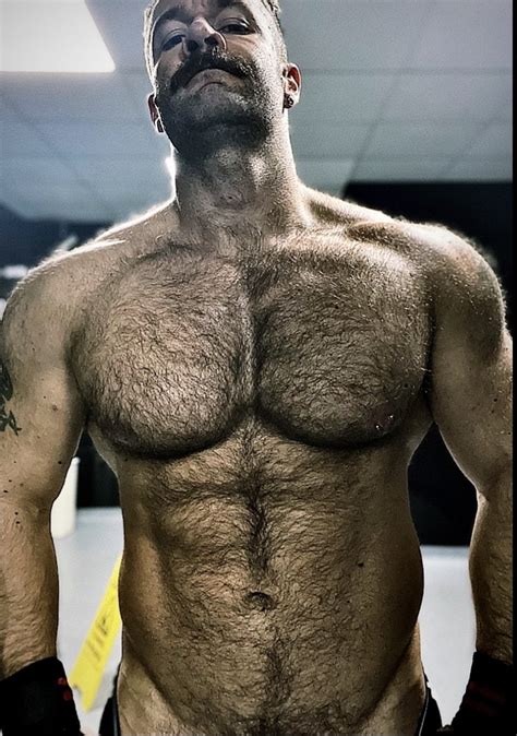 MODEL OF THE DAY HODDZI Daily Squirt