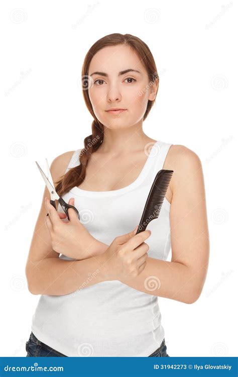 Belle Femme Avec Le Peigne Et Les Sissors Foyer Sur La Femme Image Stock Image Du Bonheur