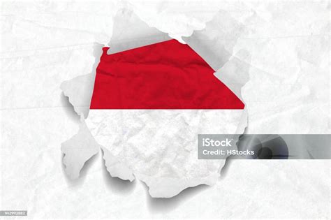Torned 주름된 그렇게 그런 지 종이에 모나코 플래그 0명에 대한 스톡 사진 및 기타 이미지 0명 3차원 형태 거친