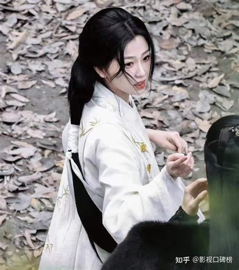 郭敬明审美绝了，虞书欣不普了，金靖更是惊艳 知乎