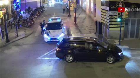 Roba Un VTC Tras Amenazar Al Conductor Con Darle Un Tiro Pero No Consigue Avanzar Ni Metros