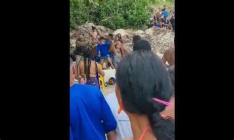 Homem agride policial militar garrafada na cabeça em praia de Ilhéus Ilhéus Net