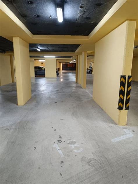 Parking mjesto u garaži zgrada Cesarica Split iznajmljivanje