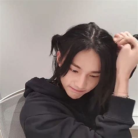 Create A Hyunjin Hair Colors Styles Tier List TierMaker