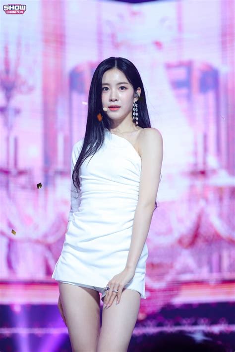 Picture Of Jin Kyung Park