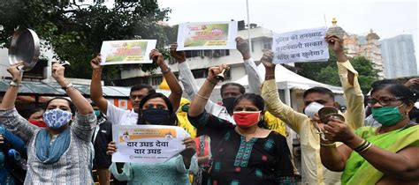 Bjp Stages Protest For Reopening Temples