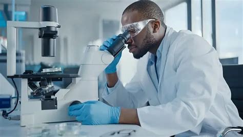 16 Métiers Scientifiques Qui Payent Bien