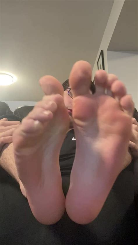 Feet My First Upload Video Thisvid Com