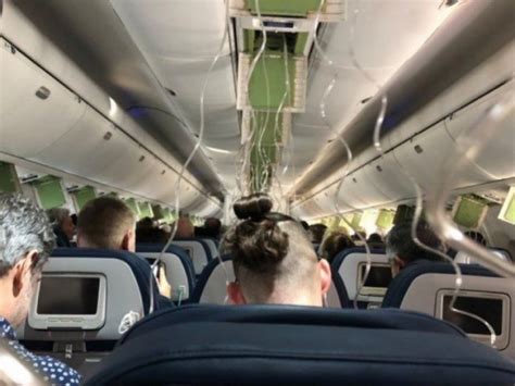 达美航空波音客机10分钟急降万米！机舱失压乘客称似坐过山车腾讯新闻