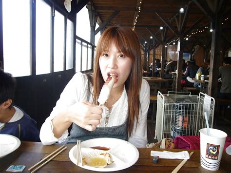 Lovely And Cute Japanese Wife Maki Photo 69 98 109201134213
