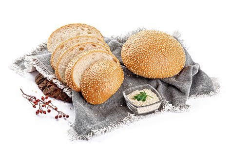 카탈로그 를 촬영합니다 흰색 배경에 베이커리 제품 빵 바게트 달콤한 만두 파이 격리 갈색에 대한 스톡 사진 및 기타 이미지