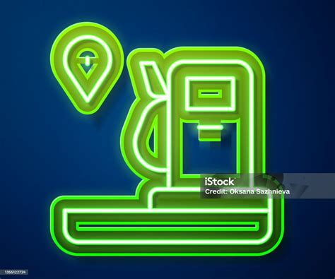 빛나는 네온 라인 위치와 파란색 배경에 격리 된 주유소 또는 주유소 아이콘 자동차 연료 기호 가솔린 펌프 벡터 0명에 대한 스톡 벡터 아트 및 기타 이미지 Istock