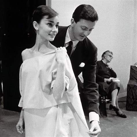 全球最大色情网站，怎么「洗白」成 Supreme 这样的潮牌 知乎