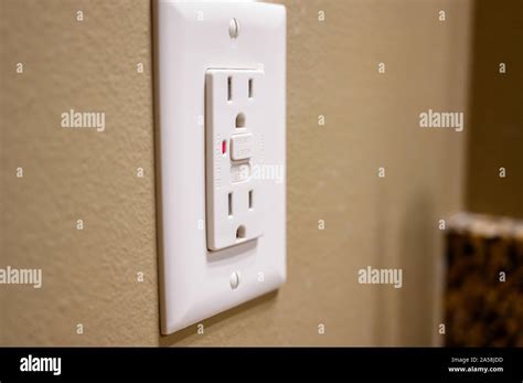 Ground Fault Circuit Interrupter Hi Res Stock Photography And Images Alamy