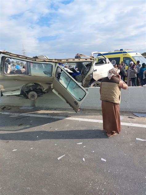 العربية اتعجنت التفاصيل الكاملة لحادث تصادم ميكروباص بالبحيرة