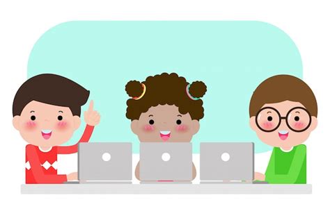 학생들은 교실에서 노트북 및 태블릿 Pc 노트북에 앉아 행복 학교 어린이 학습 학교 수업 초등학교 수업 중 가제트를 사용하는