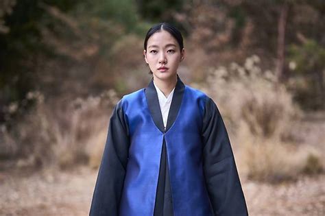 독실한 크리스천 배우가 무당 역할 맡자마자 생긴 일 맥스무비