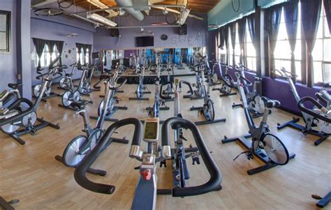 Bladium Sports And Fitness Club 104 Photos And 351 Reviews 800 W Tower