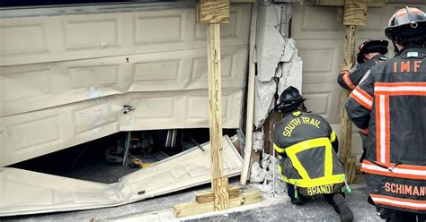 Vehicle Crashes Into Garage At Fort Myers Apartment Complex
