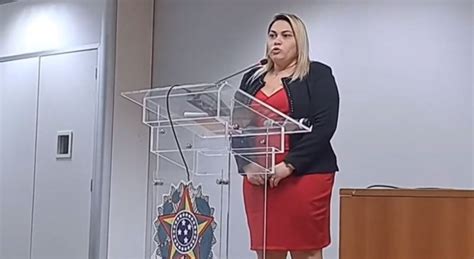 Veja Vídeo Da Dama Do Tráfico” Dentro Do Ministério Dos Direitos