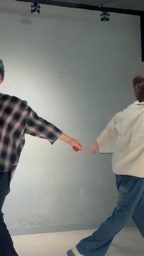 규스토리 우이행 선생님이랑 같이 춤연습하는거 넘모 재미있어용👀🕺 규스토리 Up 카리나 에스파 Kpop 우리이유없이행복하게살아요 Instagram