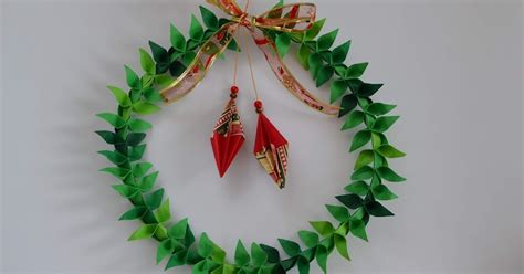 Origami Christmas Wreath