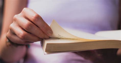 Книга В Руках Картинки Telegraph